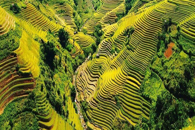 Sapa 3 days 2 nights hotel 3* - Hotel Accommodation: Comfort in a Scenic Setting