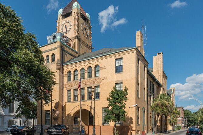 Savannah Scavenger Hunt Walking Tour and Game - The Sum Up