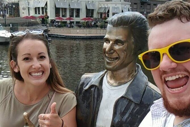 Scavenger Hunt in Milwaukee by Wacky Walks - The Sum Up