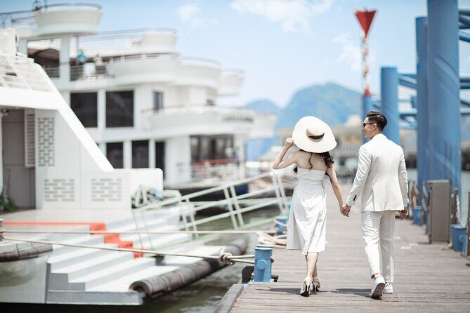 Sea Octopus Cruise - The Top Luxury Day Tour in Halong Bay - The Cruise: A Floating Feast for the Senses