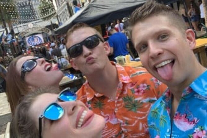 Self Guided Scavenger Hunt Lake Eola Swantastic Scavenger Hunt - How the App-Led Experience Works