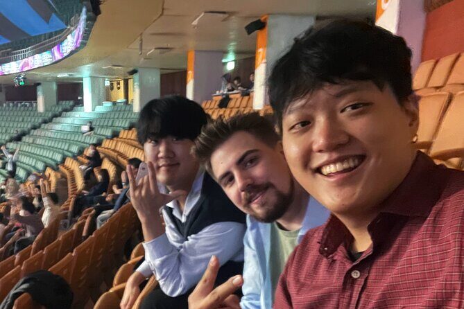 Seoul: Baseball Game Ticket with Dinner/Beer with the host - FAQs