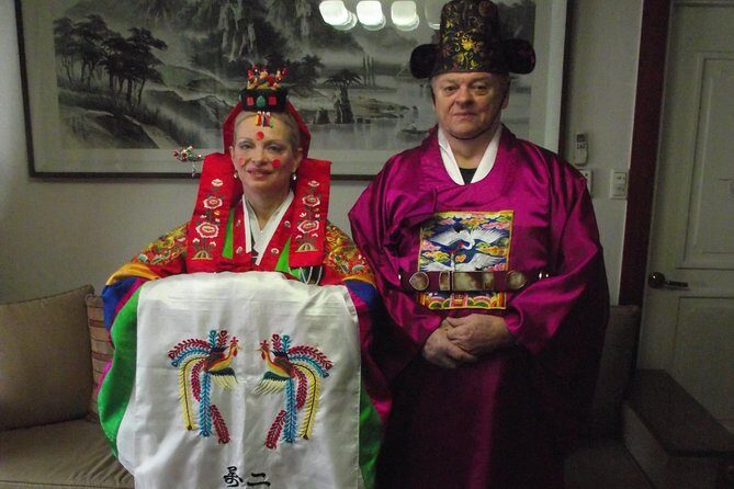 Seoul Cultural Tour - Kimchi Making, Gyeongbok palace with Hanbok - What The Reviews Say