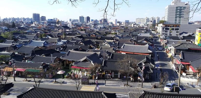 Seoul: Maisan Cherry Blossom and Jeonju Hanok Day Tour - The Jeonju Hanok Village: A Step Back in Time