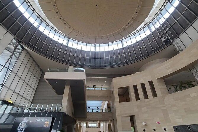 Seoul Private RV tour, explore real Korea from Past to Future - Gwangjang Market: A Taste of Local Life