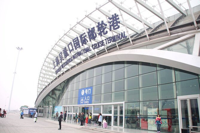 Shanghai Cruise Ports Private Transfer to Shanghai Airports in English Services - What the Reviews Say