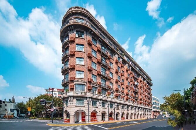 Shanghai French Concession Metro Tour Experience - The Nighttime Highlight: Huangpu River Cruise