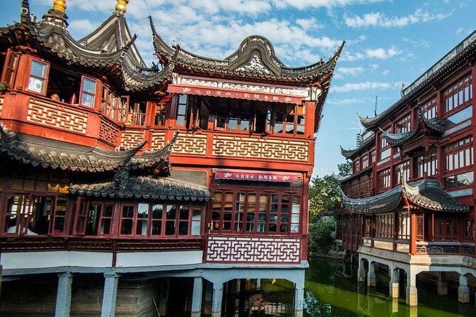 Shanghai Half Day Bus Tour: Yu Garden, Bund, Nanjing Road, Confucius Temple - Third Stop: Shanghai Confucian Temple