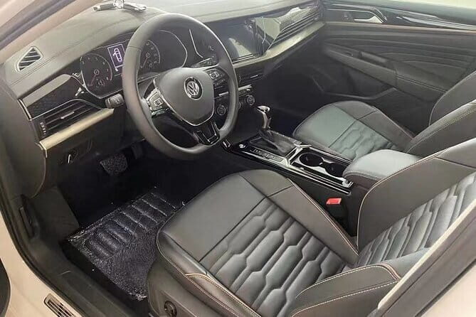 Shanghai Hongqiao Airport private transfer to hotels downtown. - The Vehicle and Amenities: What You Will Experience