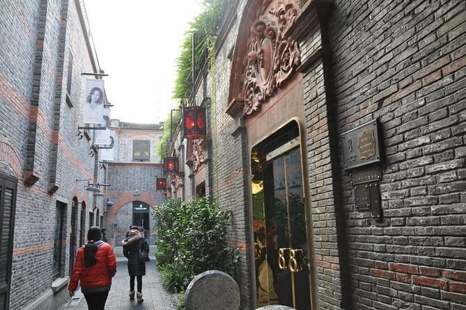 Shanghai Museum Yuyuan Nanjing Lu and Xintiandi Private Tour - What makes this tour stand out?