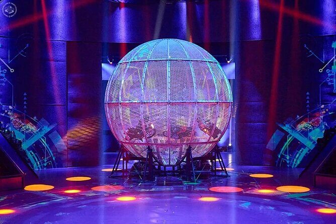 Shanghai Must-See Acrobatics Show with Private Transfer - Deep Dive into the Itinerary