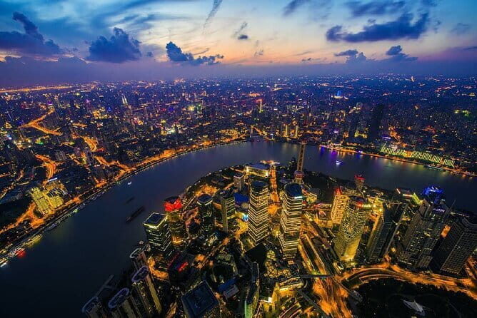 Shanghai Private Night Tour: Shanghai Tower, Bund, Yuyuan Bazaar - Detailed Itinerary Breakdown