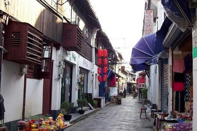Shanghai Private Tour of Zhujiajiao Water Town and Jade Buddha Temple - What Sets This Tour Apart?