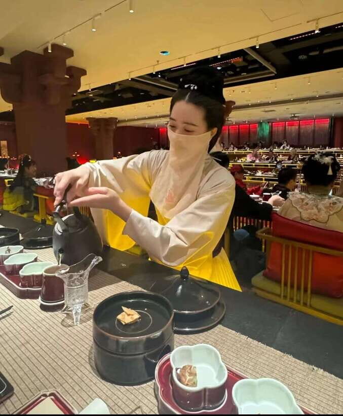 Shanghai: Royal Banquet with Chinese Cultural Performance - What to Expect at the Royal Banquet