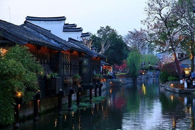Shanghai to Hangzhou Private Transfer with Stop at Wuzhen - Who Should Consider This Tour?