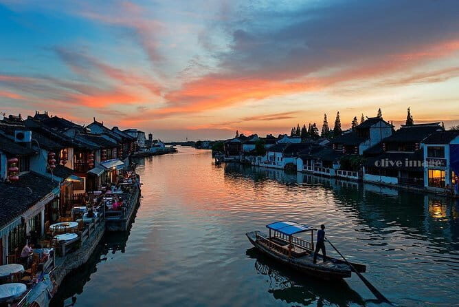 Shanghai Water Town Zhouzhuang Day Trip by Limo from Shanghai - Shenwansan’s Former Residence: A Cultural Window