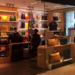 Shenzhen Private Shopping Tour with Local Shopping Guru - Stop 2: Huaqiang North Road Commercial District