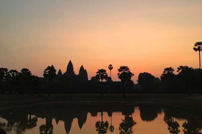 Siem Reap Angkor Sunrise Private tour by Bike - Key Points