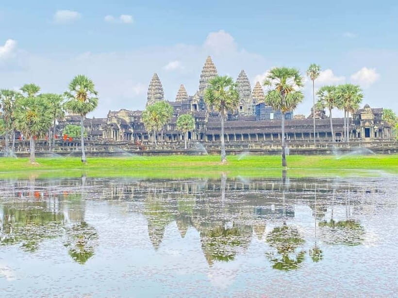 Siem Reap: Angkor Wat Small-Group Day Tour - Transport and Group Size: Comfort and Connection