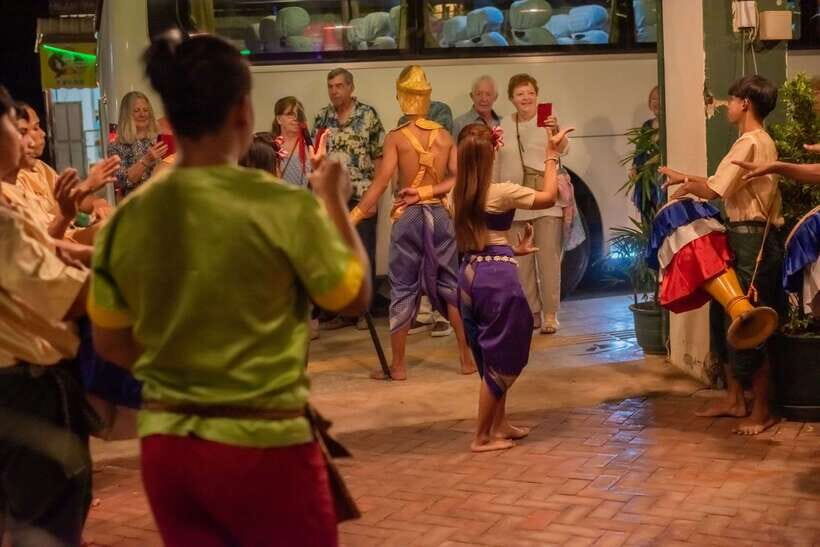 Siem Reap: Restaurant Meal with Apsara Dance Performance - What Travelers Are Saying