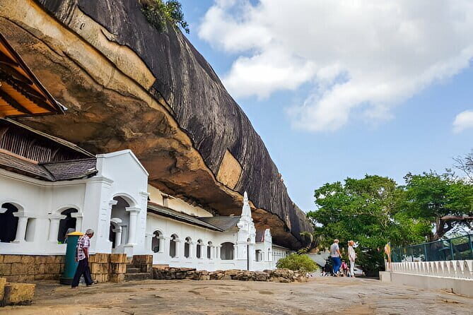 Sigiriya DayTour from Kandy - Frequently Asked Questions