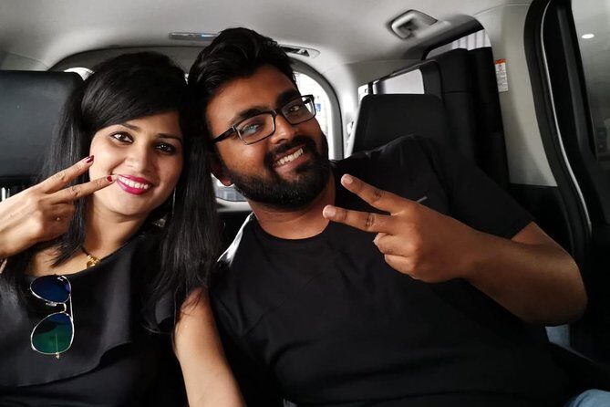 Singapore Changi Airport: Private Arrival Transfer with Meet & Greet Service - Detailed Breakdown of the Itinerary