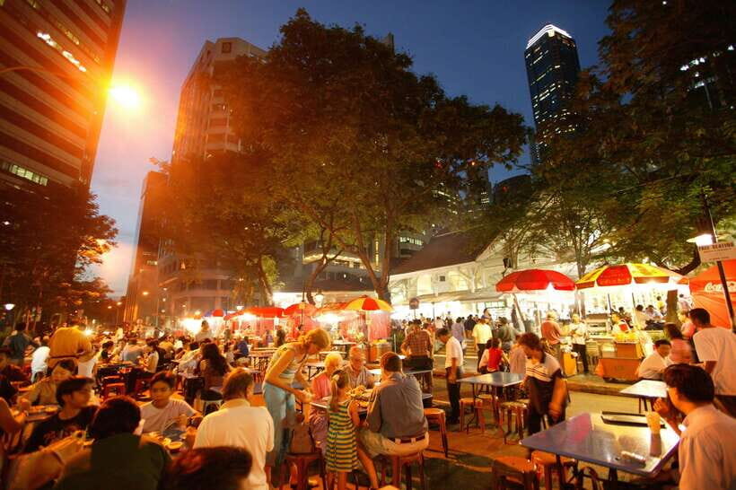 Singapore: Lau Pa Sat Night Street Food with Marina Bay Walk - What Makes This Tour Special