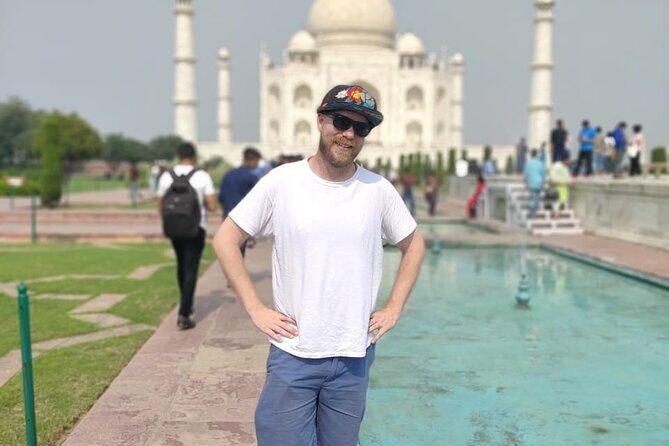 Skip-the-Line Taj Mahal Entrance Ticket with guide and Car - Value for Money