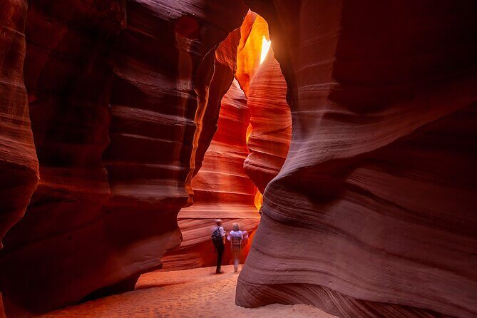 Small Group Antelope Canyon & Horseshoe Bend Tour from Las Vegas - Authenticity and Practical Tips