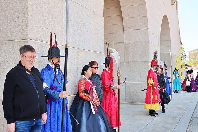 Small-Group Seoul Morning Royal Palaces Tour - Frequently Asked Questions