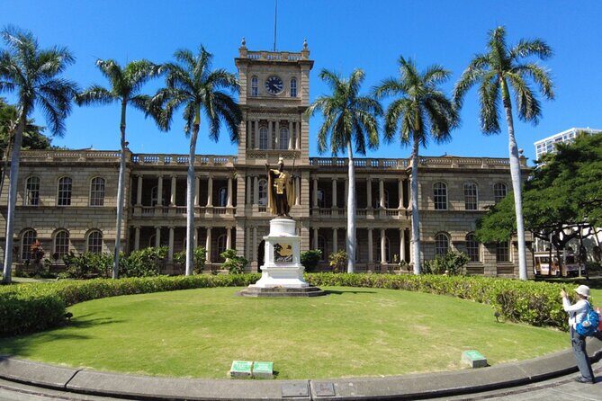 Small Group Tour in Pearl Harbor and Downtown Honolulu - Transportation and Group Size