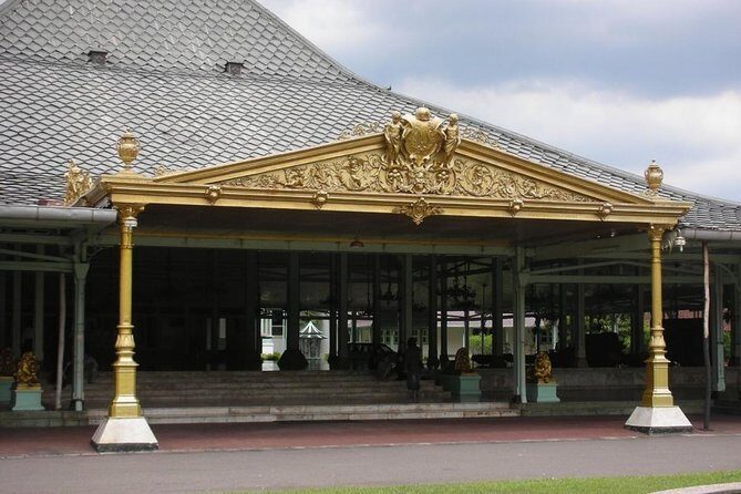 Solo Palace Tour with Sukuh and Ceto Temple from Yogyakarta - The Practical Side: What You Need to Know