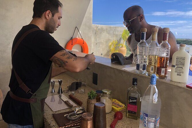 Special Mixology Class - A Detailed Look at the Experience