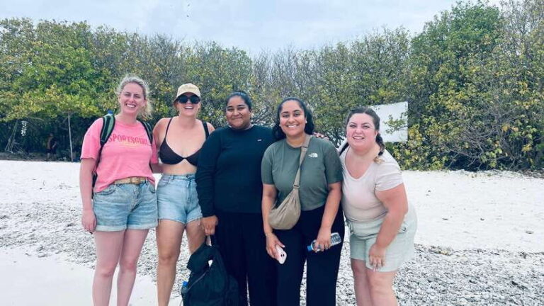 Sri Lanka: 10-Day Luxury Tour with guide - Who Will Love This Tour?