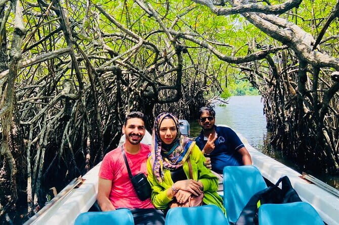 Sri Lanka Holiday tour package 4 - Days - Authentic Experiences and Authentic Insights