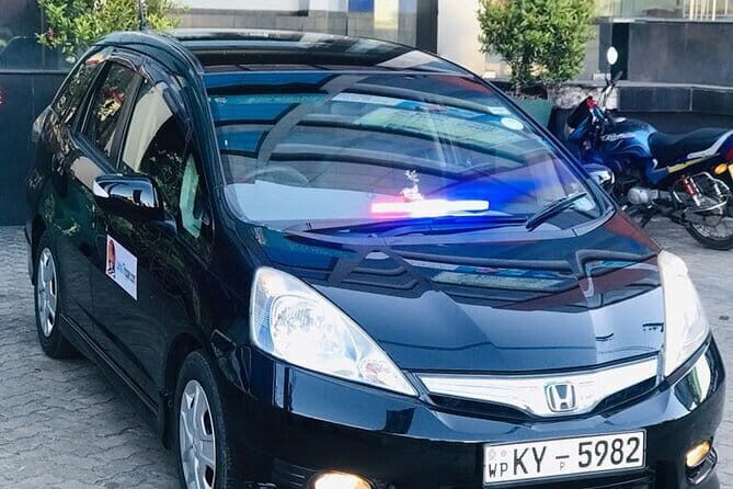 Sri Lanka Round Tour with English Speaking Driver Guide and Car - Why Travelers Love This Service