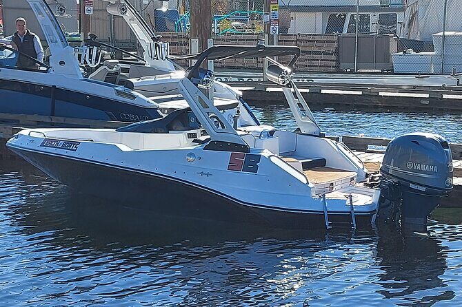 Stealth 4 Passenger Boat Rental - What to Expect During Your Trip