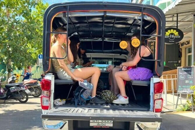 Sticky Waterfall Retreat and Chet Si Fountain Transfer - A Practical Guide to the Tour