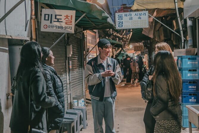 Street photoshoot and Seoul Hidden gem History Walking Tour - Who Should Book This Tour?