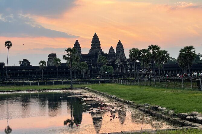 Sunrise in Angkor and Banteay Srei Private Tour - Logistics & Practical Considerations