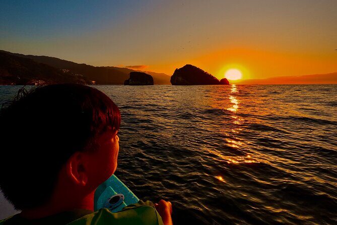 Sunset and Bioluminescence Boat Tour at Los Arcos Islands - Considerations and Tips for Travelers