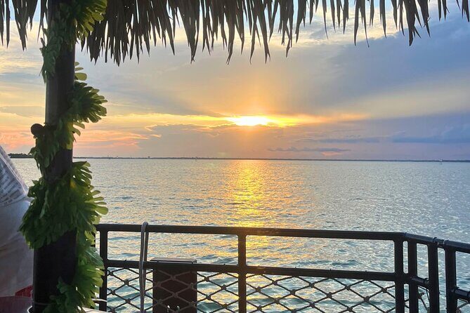 Sunset Cocktail Cruise at Crab Island - Who Will Love This Cruise?