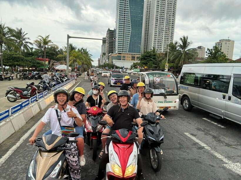 Sunset Sightseeing Cruise On Han River With Tien Sa Show - Who Should Consider This Tour?