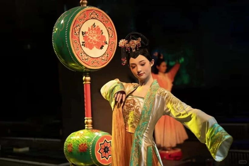 Suzhou: Royal Banquet Experience with Show - Who Will Love This Experience?