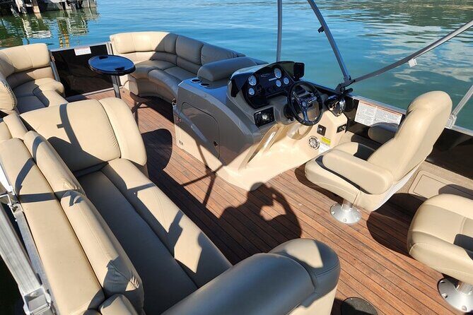 Sylvan Mirage 8522 PartyFish Pontoon Boat Rental - An In-Depth Look at the Experience