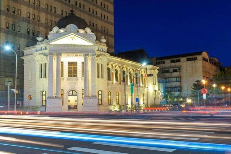 Taichung City: Sightseeing Walking Tour with a Local Guide - Who Will Love This Tour?