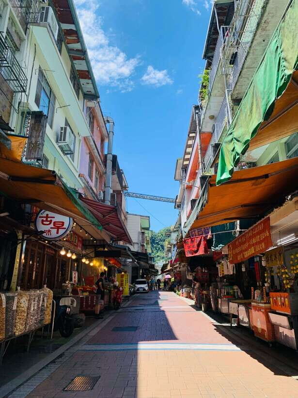 Taipei: 8 Hours Private Day Tour in Wulai with Benz Vito - The Itinerary in Detail: Why It Works