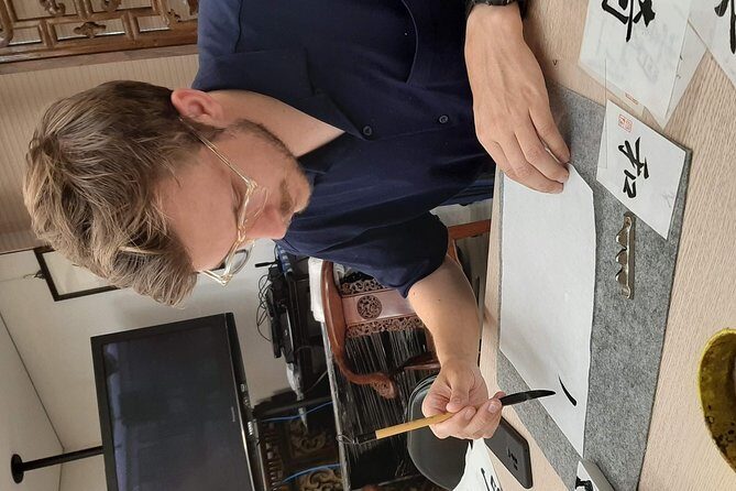 Taipei Calligraphy Workshop (DIY incl.) - An In-Depth Look at the Calligraphy Workshop in Taipei