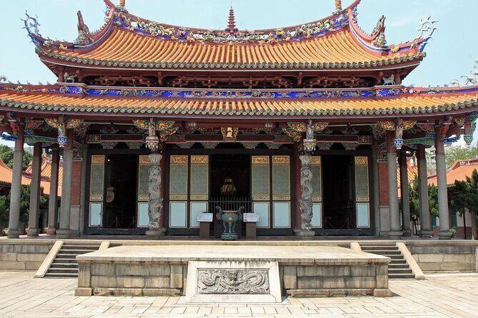 Taipei : Must-See Attractions Walking Tour With A Guide (Private) - What Travelers Say