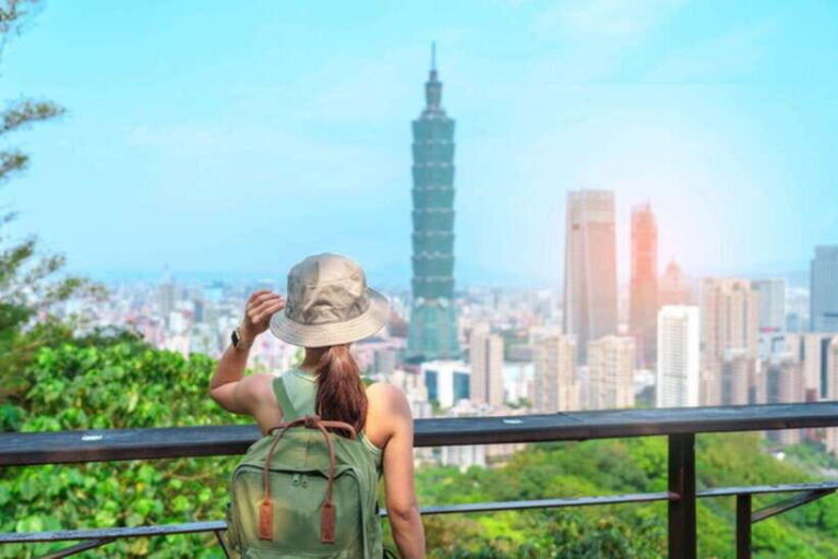 Taipei: Private Day Tour by Car - A Sample Day: What You Might Experience